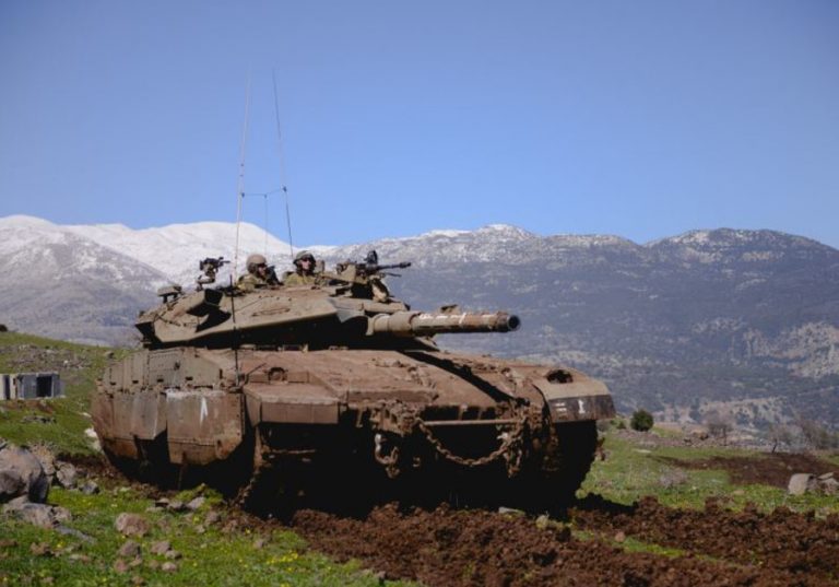 Israel and Stuff » IDF’s training female soldiers as tank crew ...