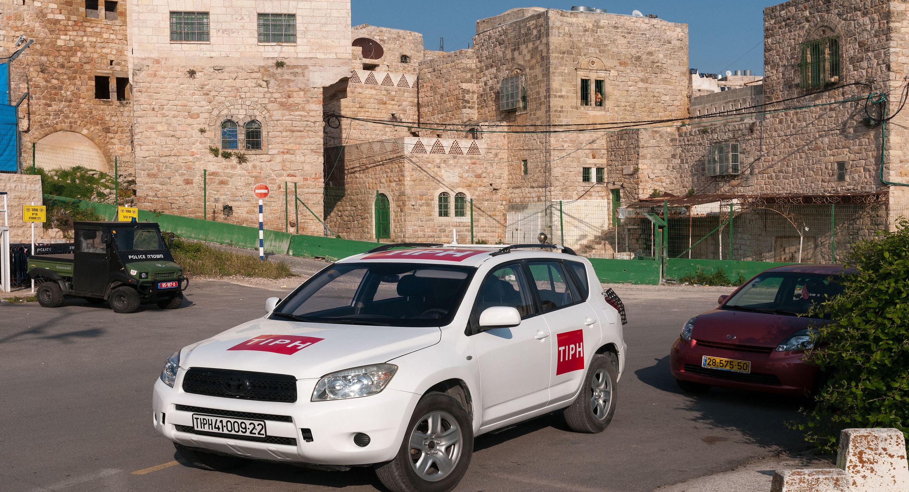 Israel and Stuff » Mandate Ends: Netanyahu Sends European Hevron ...