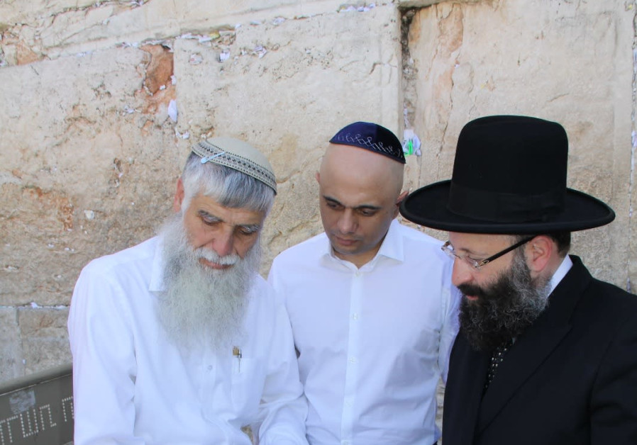 Israel and Stuff » British Home Secretary, visits Western Wall 19 years ...