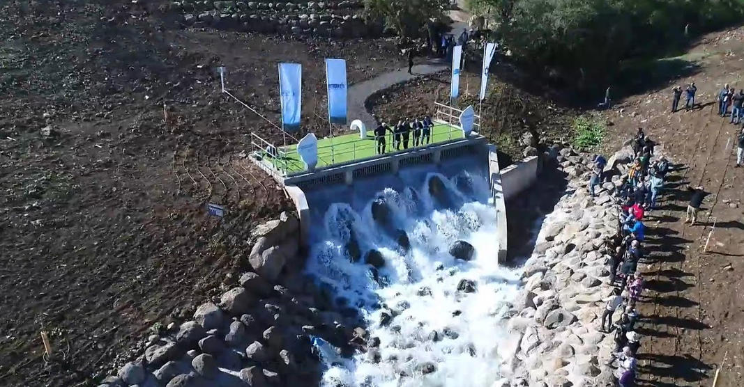 Israel and Stuff » Israel pumps desalinated Mediterranean water into ...